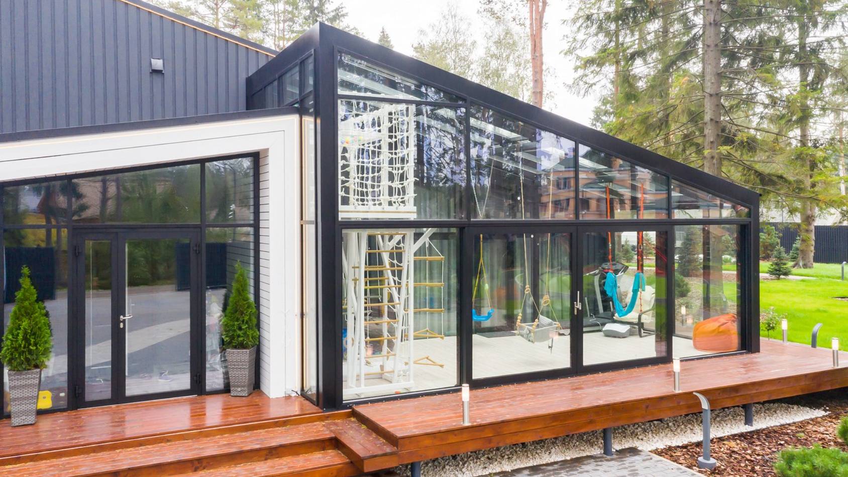 Зимний сад в п. Медный Завод