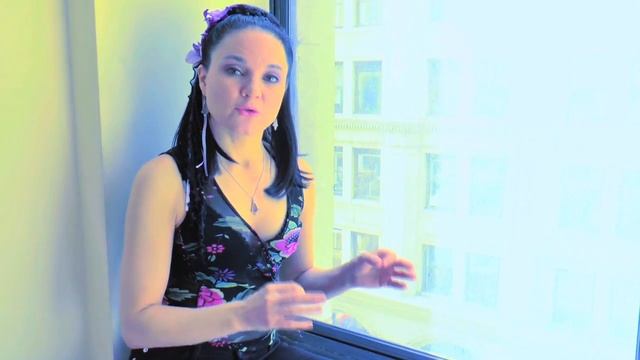 What is theatrical belly dance? INTERVIEW: New York City belly dance stars Neon & Tanna Valentine