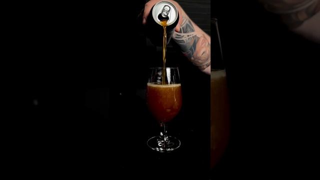 Вдохновлённое легендарной песней группы KISS - Hot In the Shade