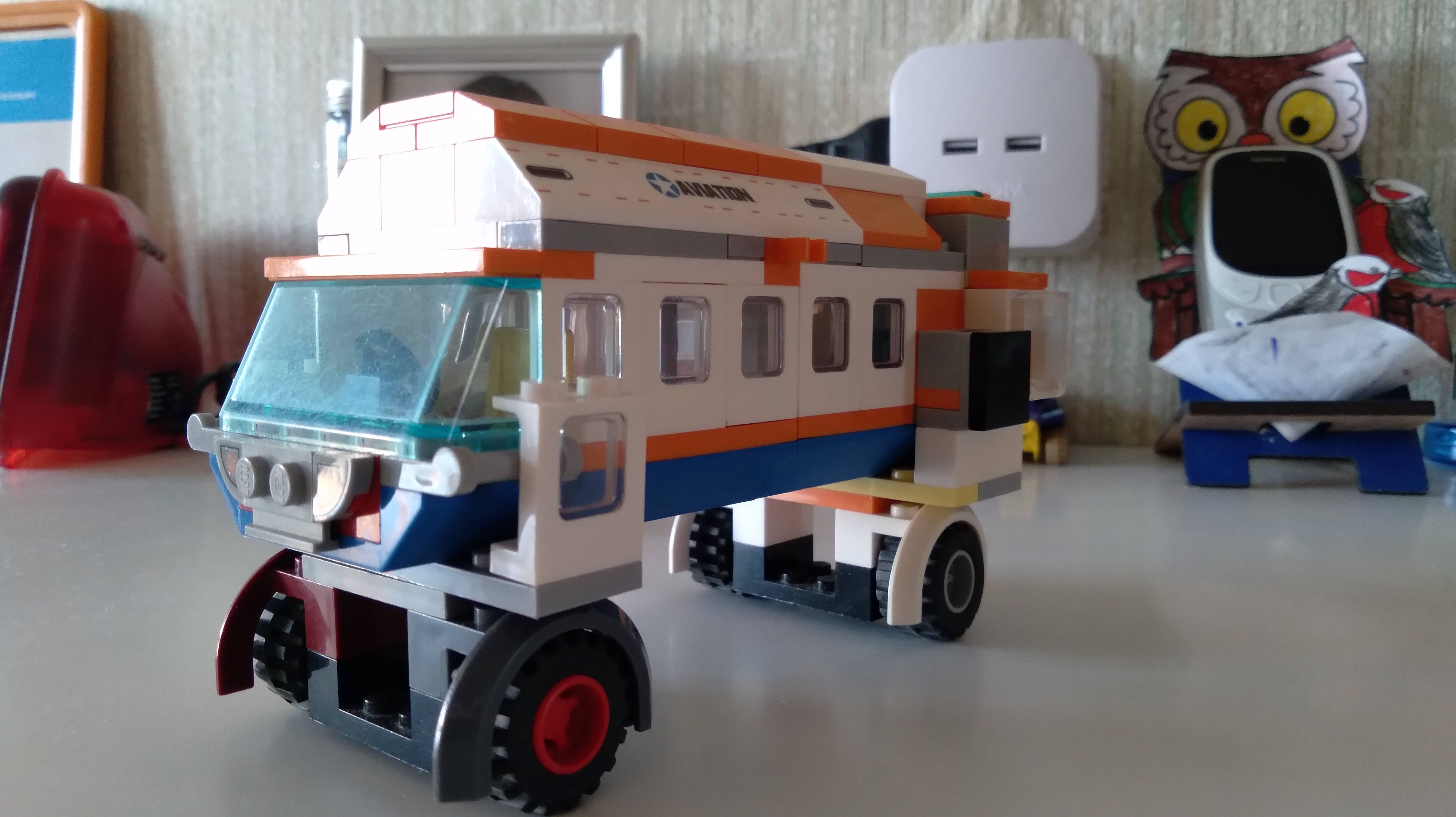 Обзор моей Lego самоделки (Лего - Арктический вездеход)