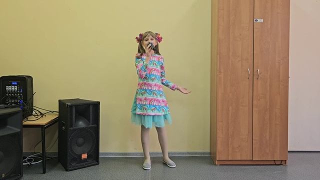 Песня о волшебниках. Лебедянская Элла, 9 лет