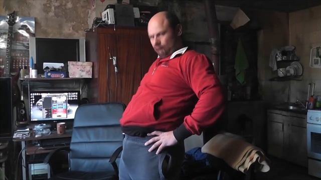 прикололся