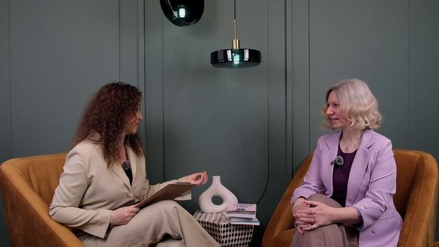 Ютуб ролик в формате интервью для канала "Мамы в деле"