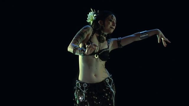 Ариелла - танец живота трайбл-фьюжн из обучающего видео "Contemporary Bellydance & Yoga"