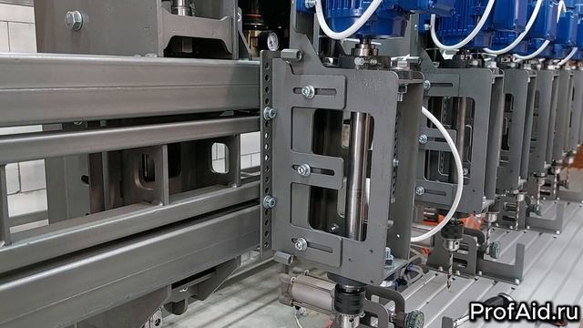 Линейка - многошпиндельный вертикальный сверлильный станок.