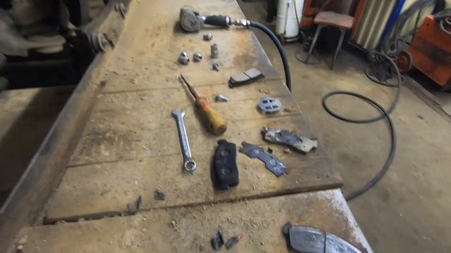 SUZUKI HUSTLER особенности замены колодок и какие подойдут?