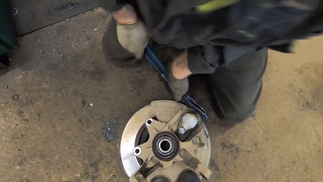 Замена Шаровой опоры на Merses  ML350