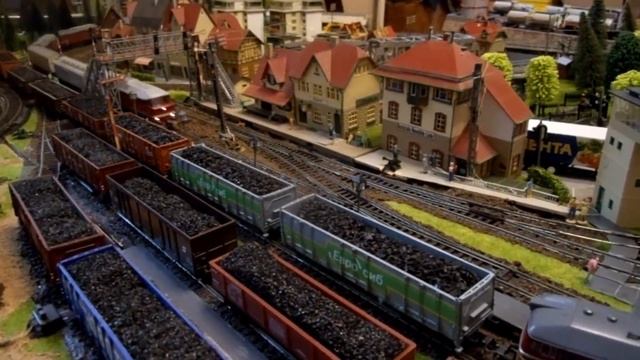 тепловозы ТЭ109 и 2ТЭ10М.mp4