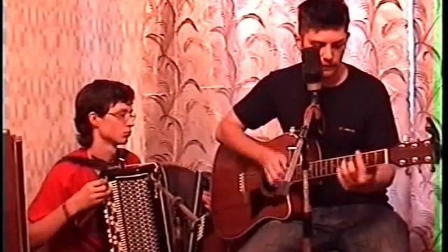 Серая птица