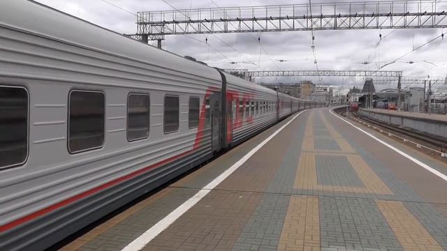 Электровоз ЧС7007 с поездом №376 Москва - Воркута. Ярославский вокзал, Москва.