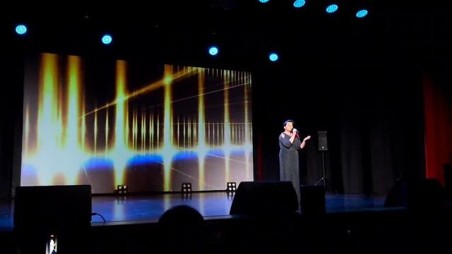 Песня " Фотоальбом" - исполняет Светлана Руль.