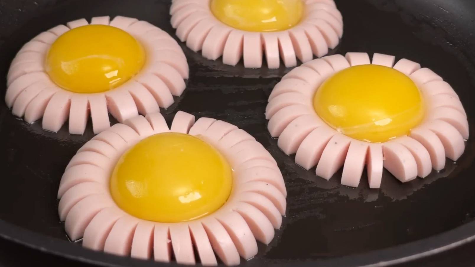 Сосиски с яйцом | Оригинальный рецепт | Сосиски на сковороде