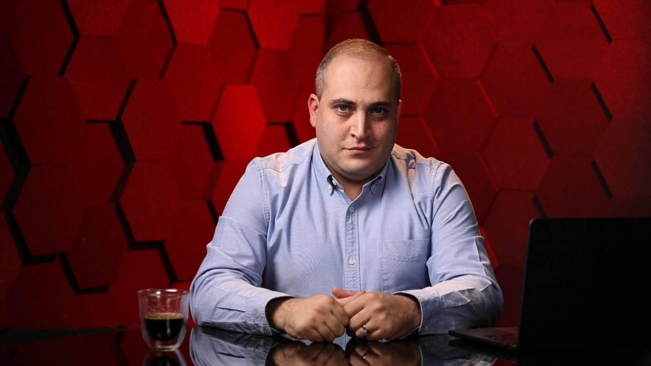 LIVE. Hayat-ի համերգից նեղվածները, IRI-ի հարցումներն ու քաղաքական իրականությունը. Նարեկ Սամսոնյան