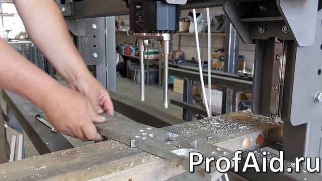 Двухголовая головка на многошпиндельном станке.