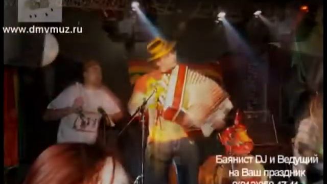 Баянист Михаил Долгушев