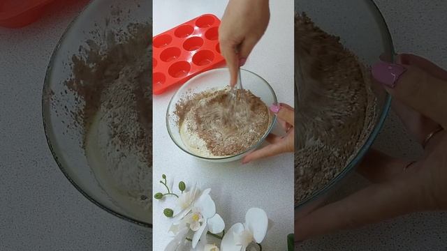 Как испечь кексы за 15 минут в духовке.