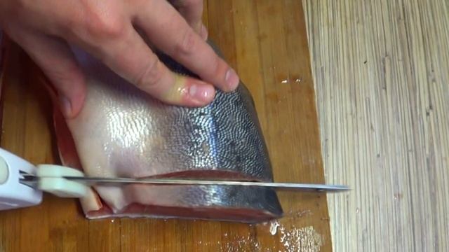 Обзор Travola Z3042 электрический нож