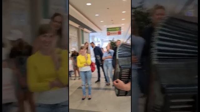 Поздравление с днём рождения на баяне