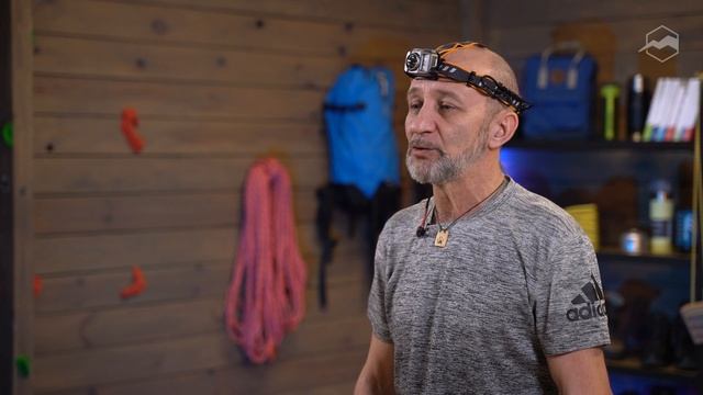 Фонарь Fenix HP25RV2.0. Обзор