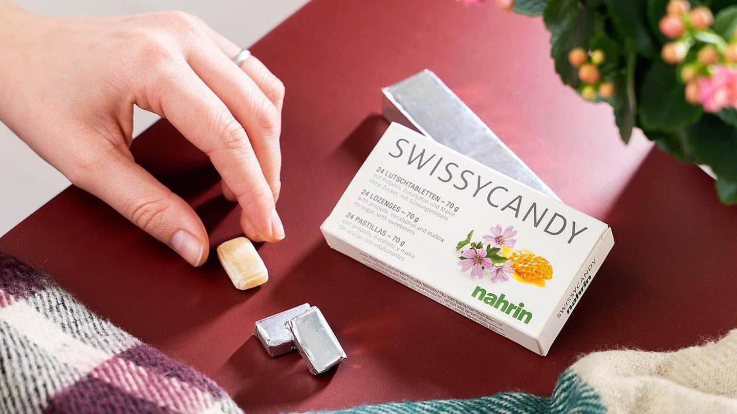 Новинка 2024 года от швейцарской компании "Нарин" - леденцы для горла "Swissycandy"