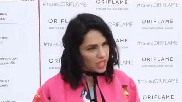 Флешмоб.  800 танцующих танец Орифлэйм