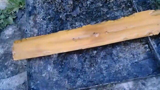 Работа солнечной воскотопки на пасеке