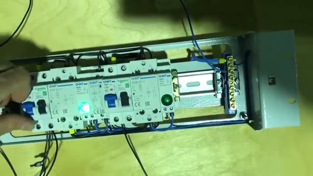 Видео обзор АВР 19" на модульных контакторах CHINT NCH8