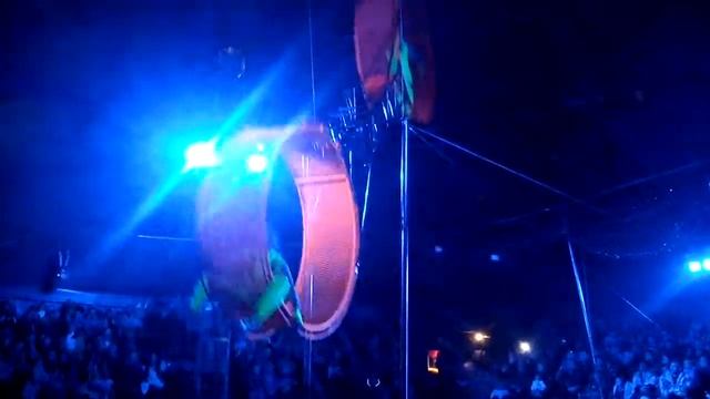 Цирк-шапито - аттракцион страха