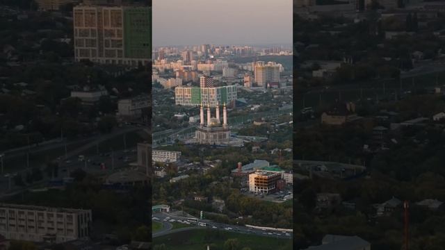 Полет на вертолете в Уфе. вертикальное видео