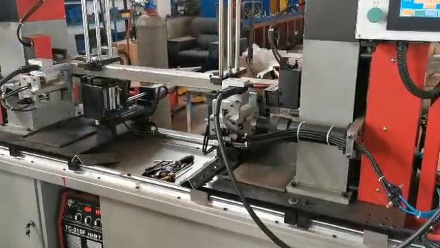 Сварка грузового стеллажа