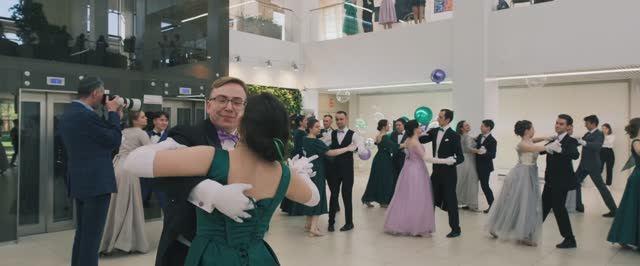 Фокстрот «Зигзаг» на весеннем балу «Alma Mater to the Future» в СПбПУ