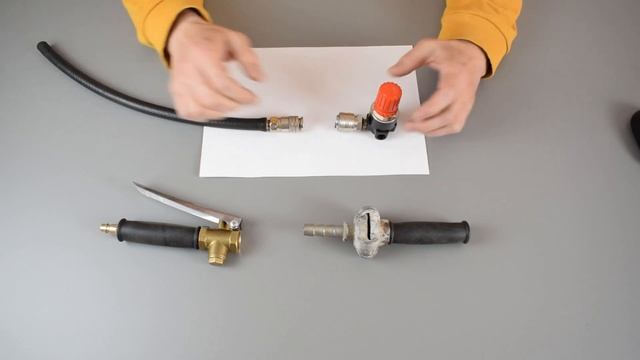 Штукатурка хоппер ковшом. Подключение к компрессору через быстросъем. Когда применять. Способ №1