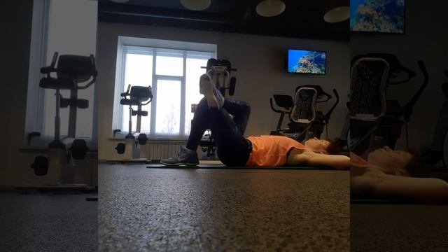 Серия упражнений на пресс для здоровья поясницы