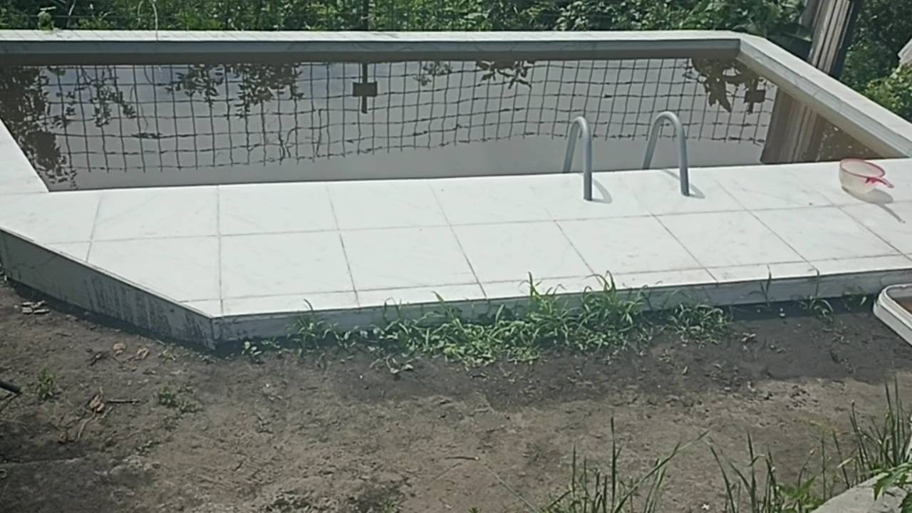 Бетонный бассейн на даче своими руками.