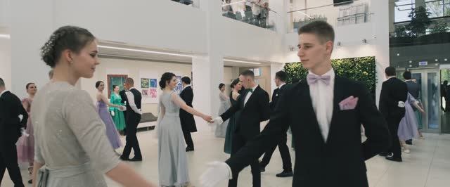 Па-де-грас на весеннем балу «Alma Mater to the Future» в СПбПУ