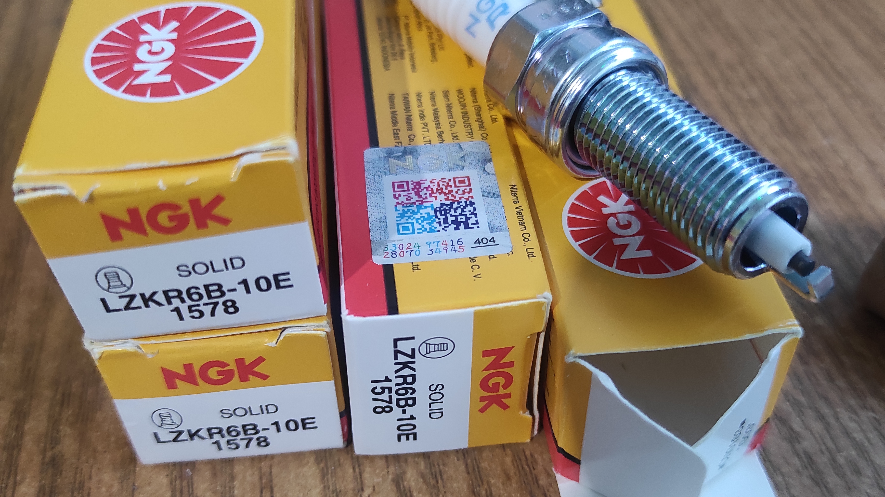 Замена свечей зажигания на Honda Civic 9