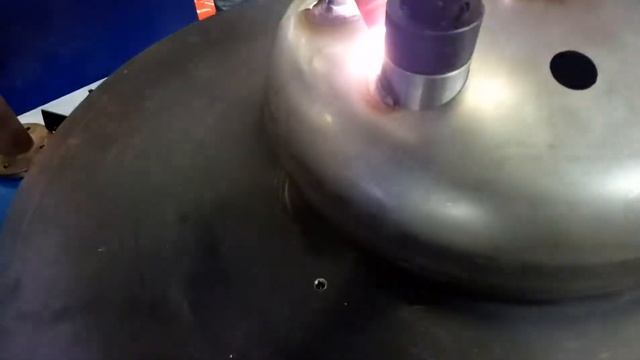 Приварка штуцера к донышку
