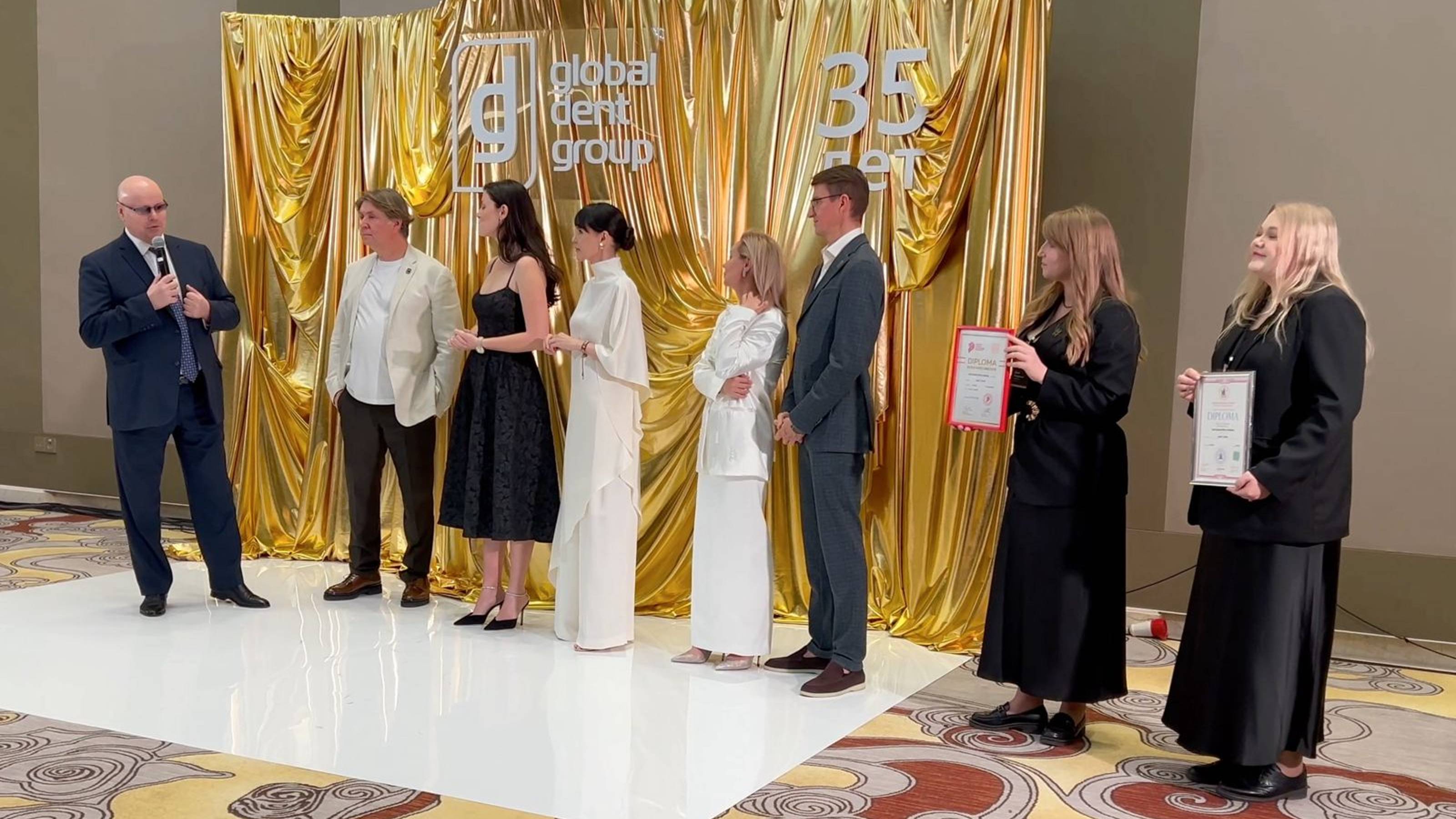 Вручение первых дипломов SACM DBA CEO in Medicine в Москве