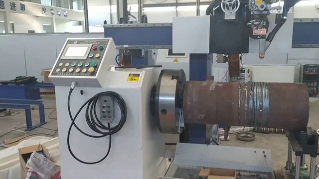 Установка для наплавки и сварки труб