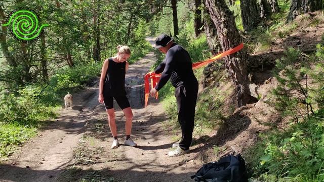 Адхо мукха шванасана при боли в спине в походе. Мастерская йогатерапевта