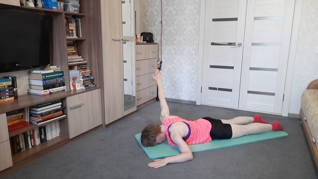 Упражнения от сутулости.  Комплекс № 2.