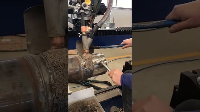 Наплавка и сварка под флюсом труб, валов