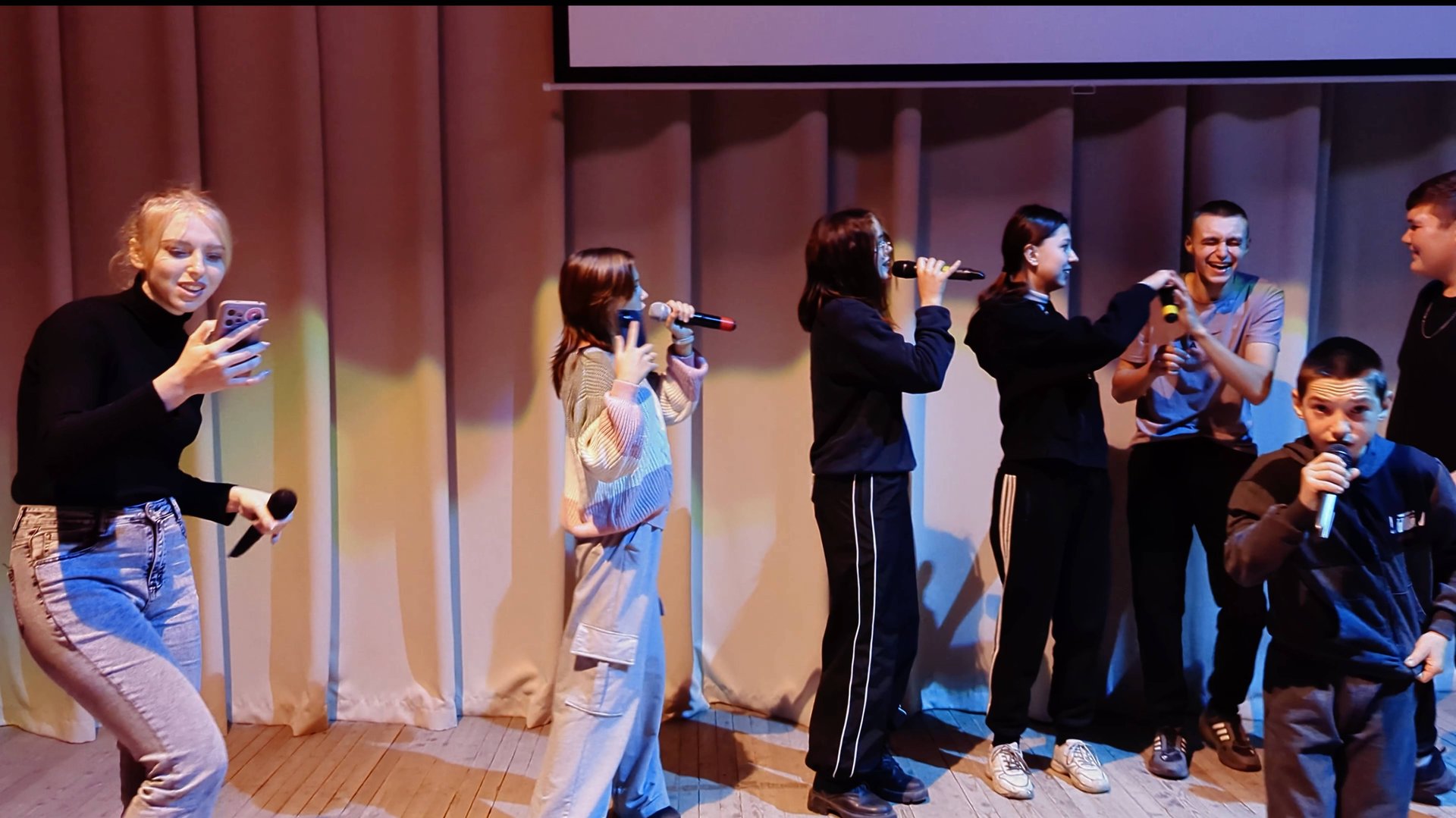 КАРАОКЕ-БАТТЛ/KARAOKE-BATTLE