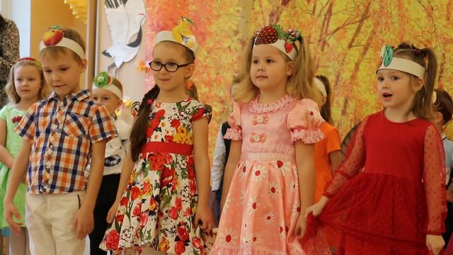 03 Яблоко-Грушка-Клубничка-Вишенка