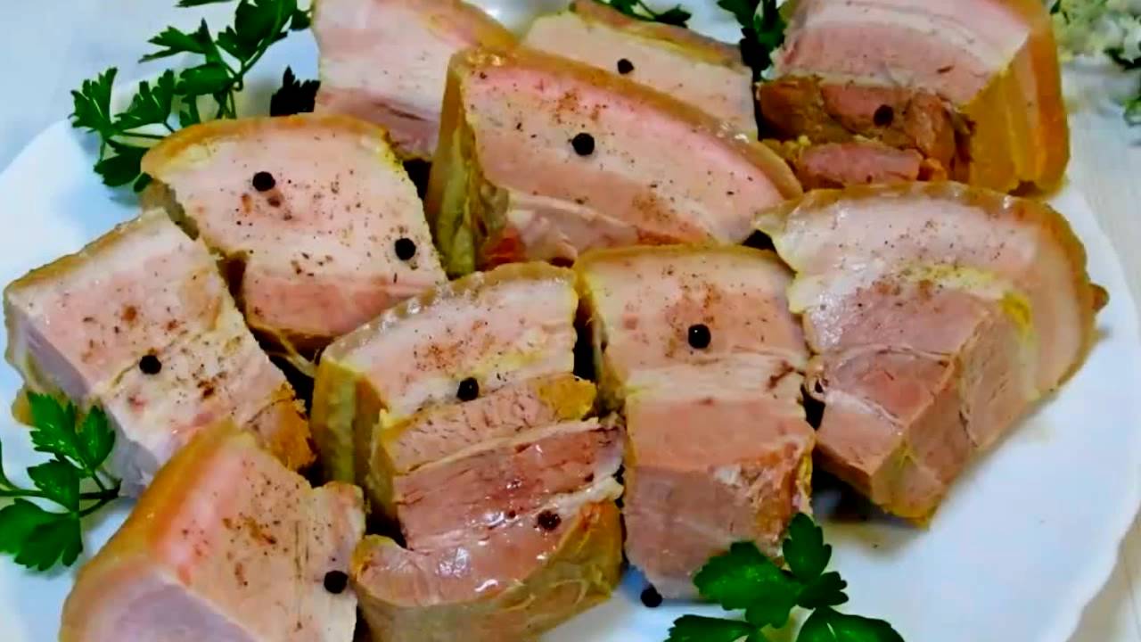 Сало за 20 минут, обалденный вкус. В виде бутерброда на перекус лучше не придумаешь