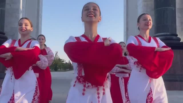 Ансамбль народного танца «Исток» - Своих не бросаем