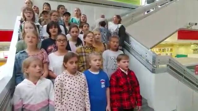 С Днем России, страна!