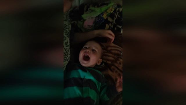 Весёлый Мирончик. Малышу 9 месяцев.