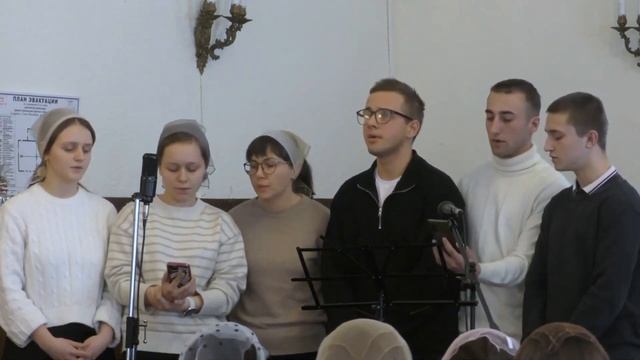 Молодёжь из г. Севастополь - "Ещё одна гора, ещё одна долина"