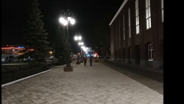 Какой должен уровень масла. )))